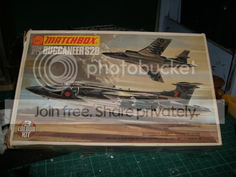 *1/72 Buccaneer S2B - Matchbox GB - Britmodeller.com